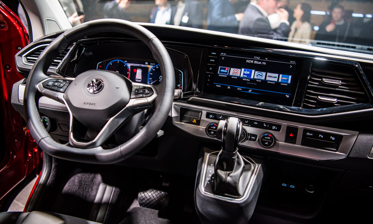 Sitzprobe im neuen VW T6.1 Bulli Facelift: MIB3-System und mehr Assistenz! @ AUTOmativ.de - Das ...