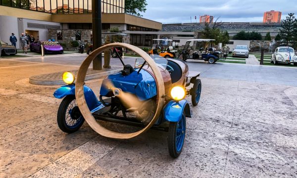 Helicron von 1932: Ein Auto mit Propeller für die Straße! @ AUTOmativ ...