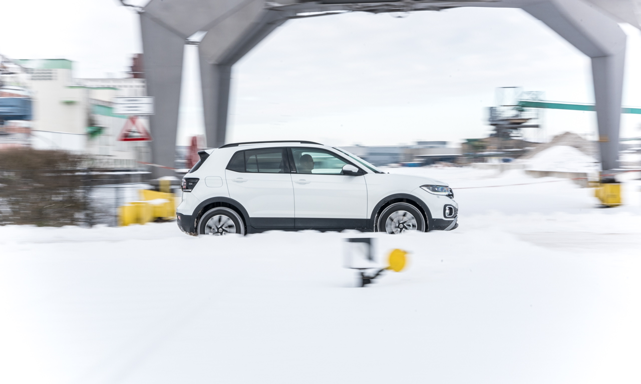 Test VW T-Cross ACTIVE Sondermodell: Lohnt es sich? @ AUTOmativ.de ...