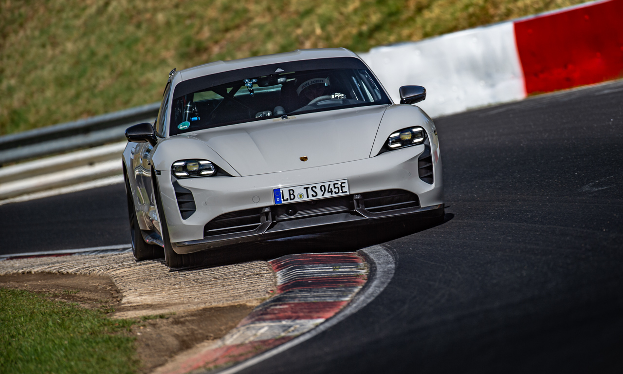 Nordschleife: Porsche Taycan Turbo S (Performance-Kit) schneller als ...