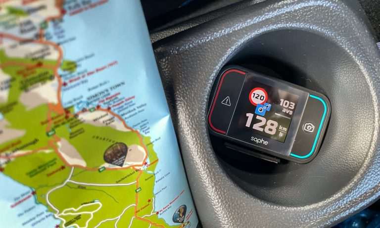 Test des Saphe Drive Pro Verkehrsalarms in Kapstadt, Südafrika ...