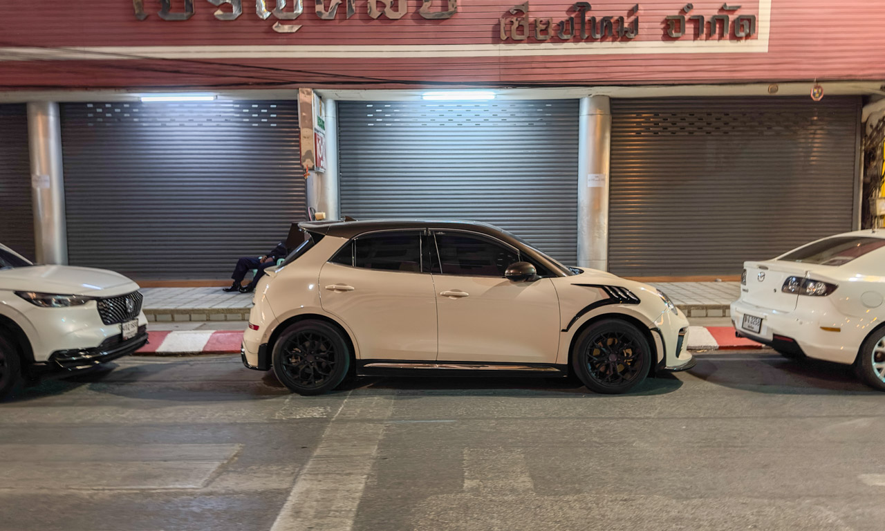 Skurril: ORA Funky Cat Tuning in Thailand im Porsche 911 GT3 RS Look ...