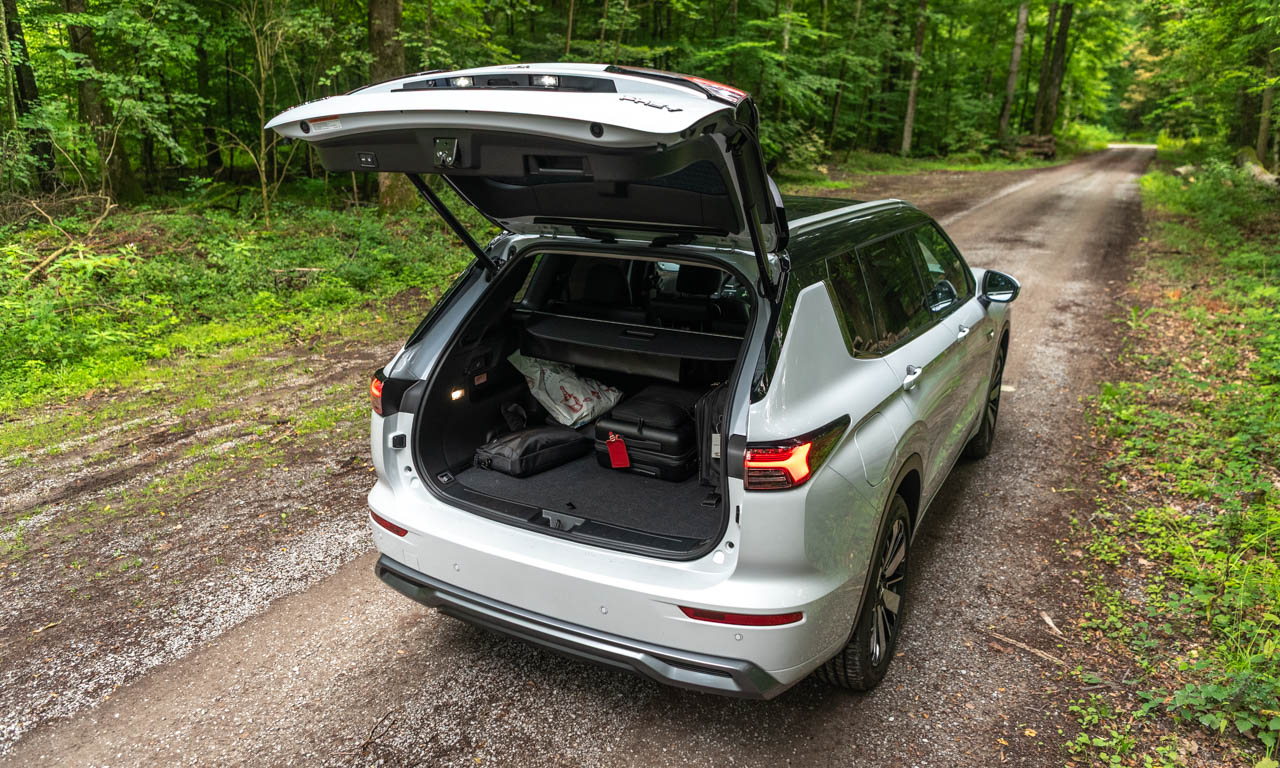 Fahrbericht Mitsubishi Outlander PHEV Plug-in-Hybrid (2026): Fast-Luxus ...